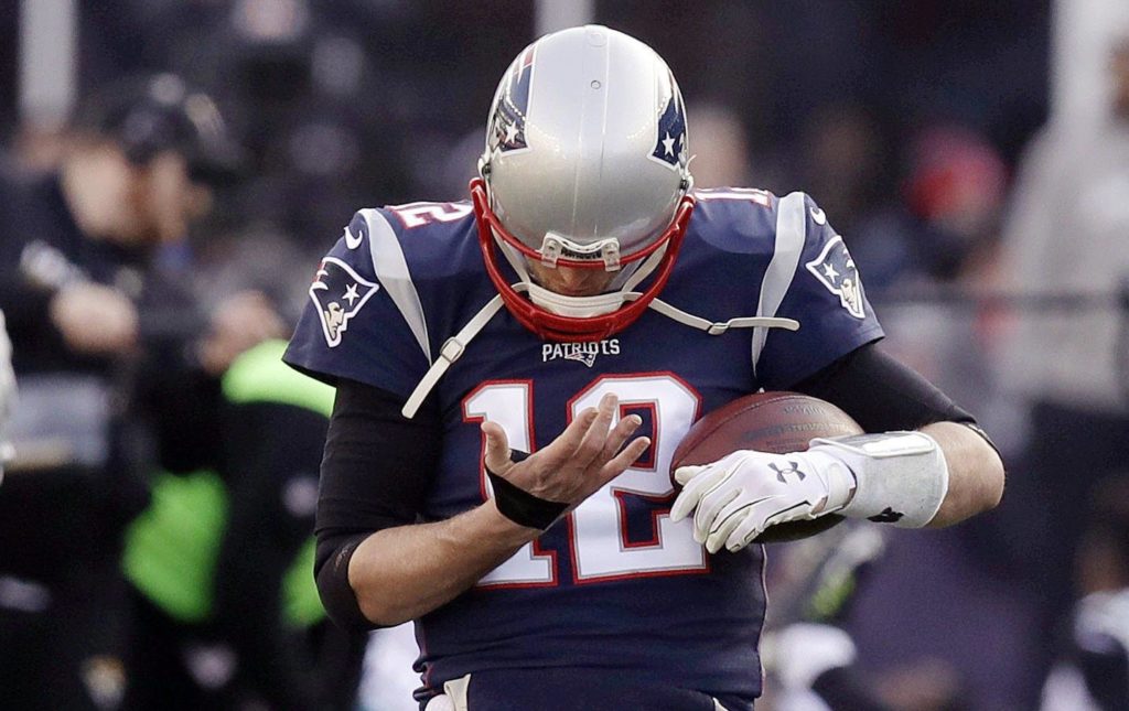 First Picture Of Tom Brady's Cut On Hand That Required 12 Stitches Emerges