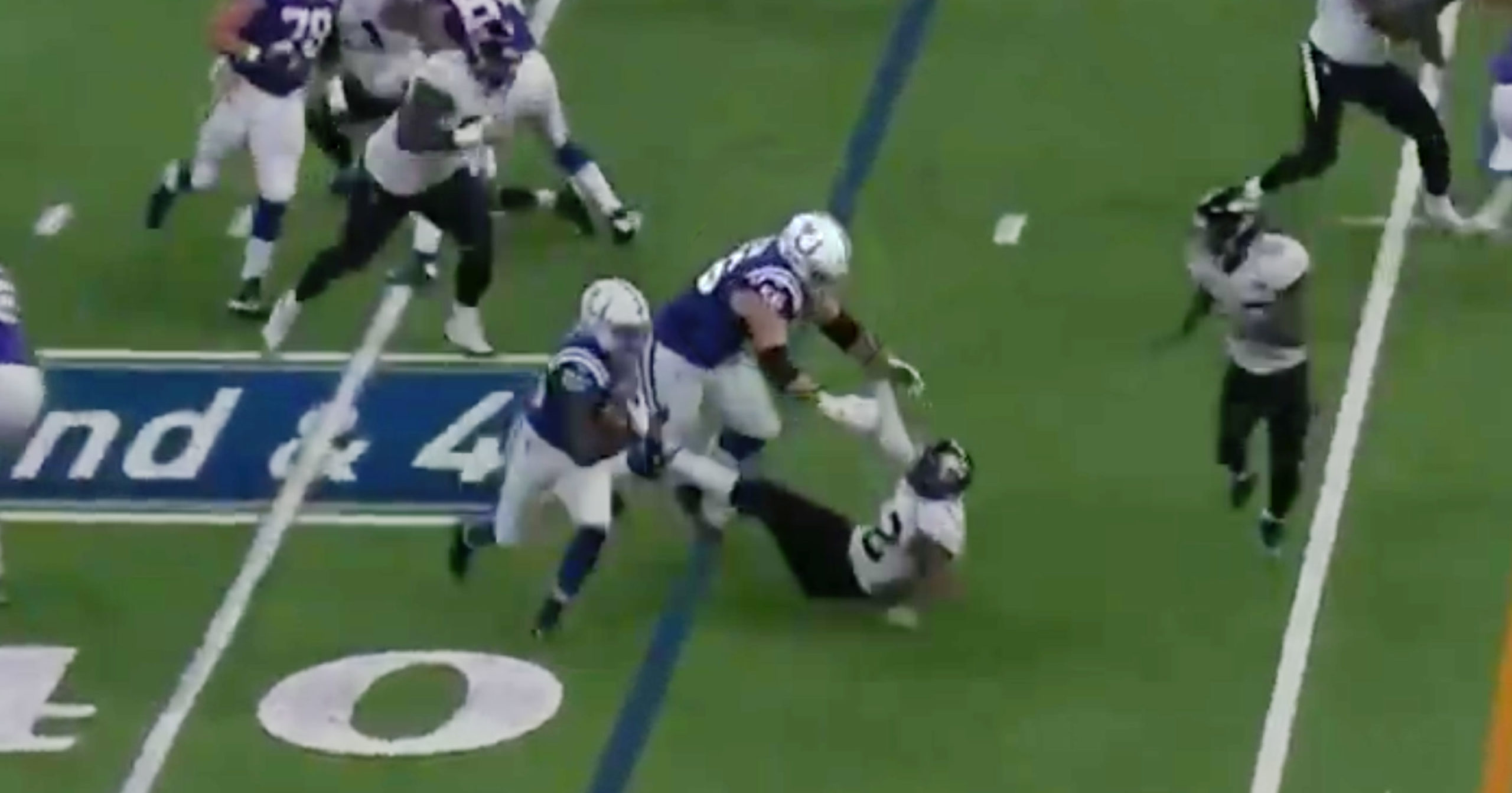 Colts' Quenton Nelson Absolutely Flattens Defender While Screaming At ...