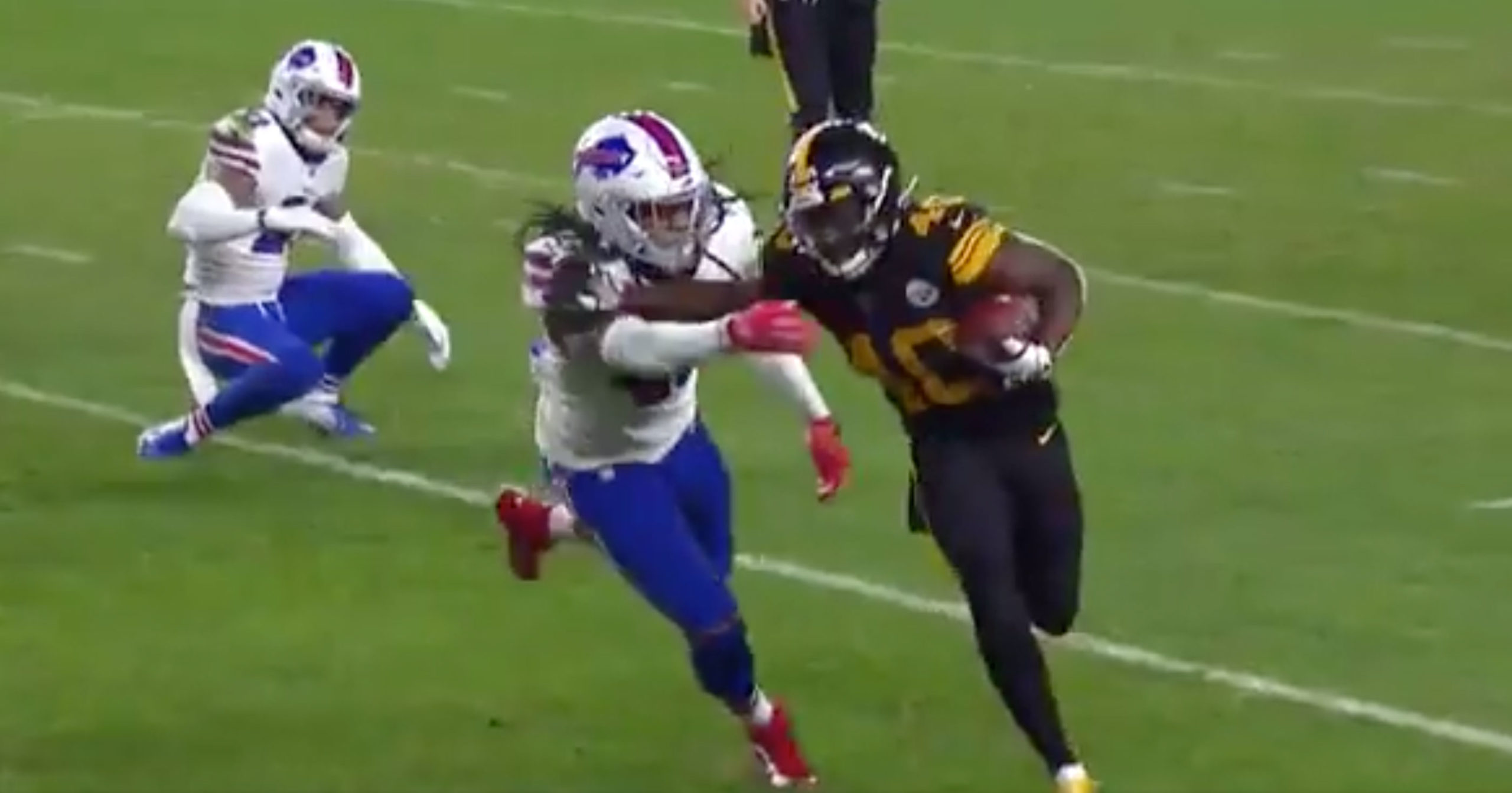 Behold, Perhaps The Worst Penalty Call In NFL History (VIDEO)