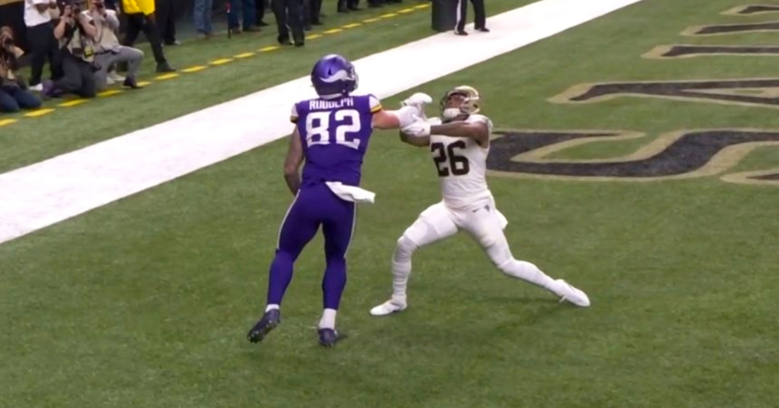 Did The Vikings Get Away With Offensive Pass Interference On Game ...