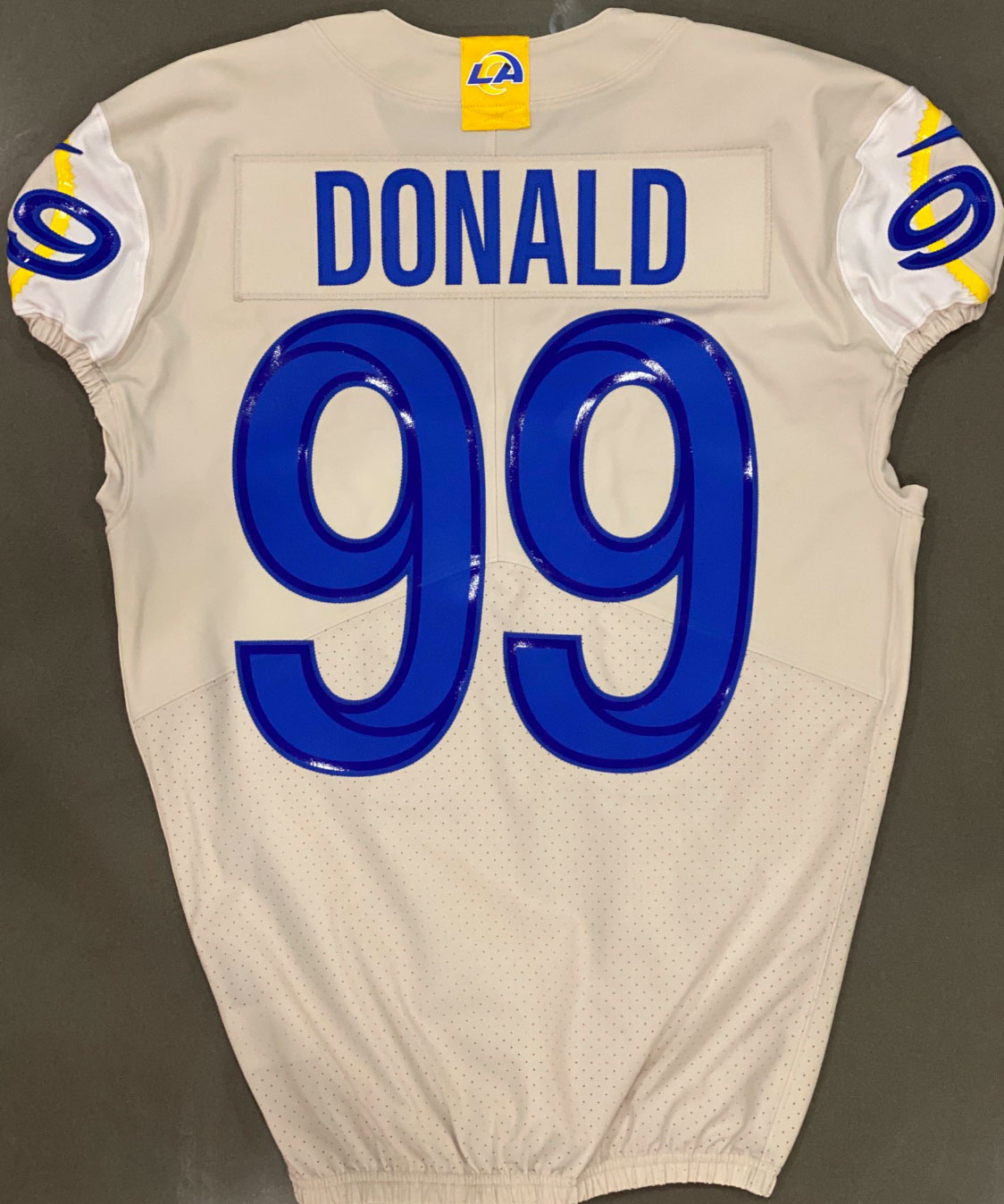 Are The LA Rams New "Bone" Colored Uniforms The Worst In Sports? (PICS)