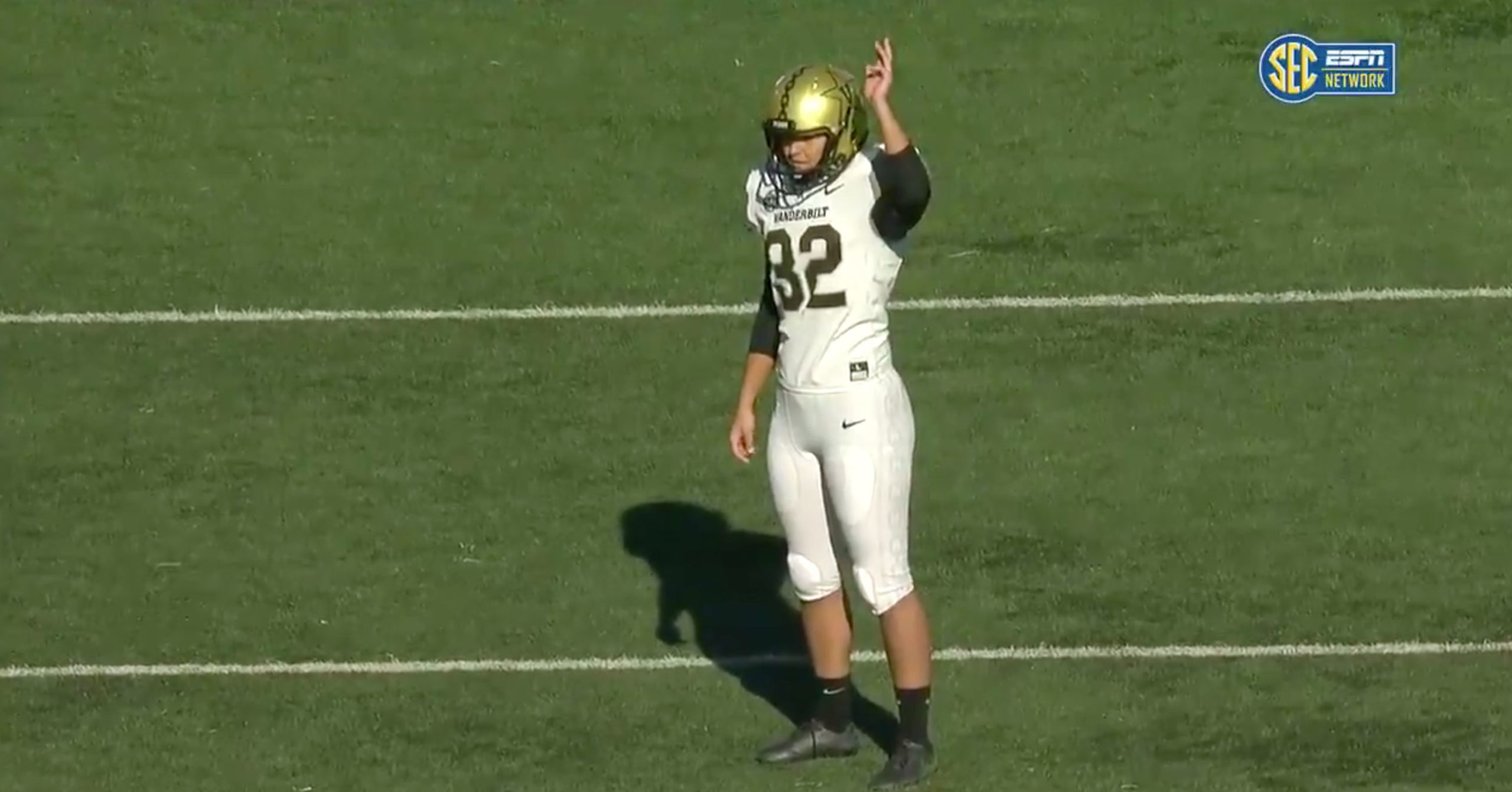 Sarah Fuller Becomes First Woman Ever To Play In Power 5 College ...