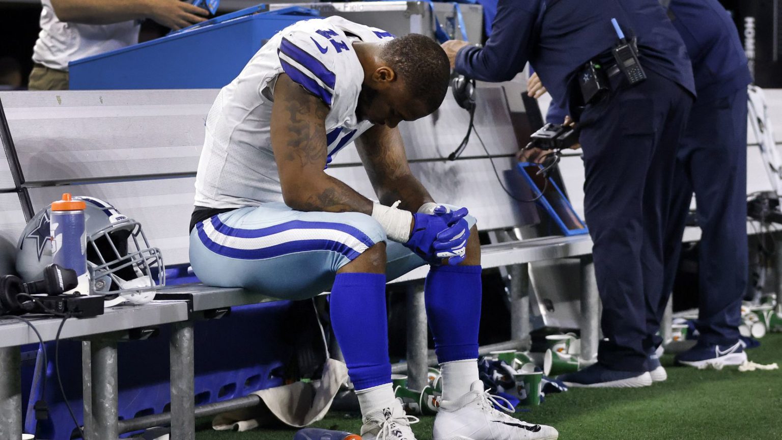 Cowboys Fan Tries To Fight Entire Family On Thanksgiving After Loss To ...