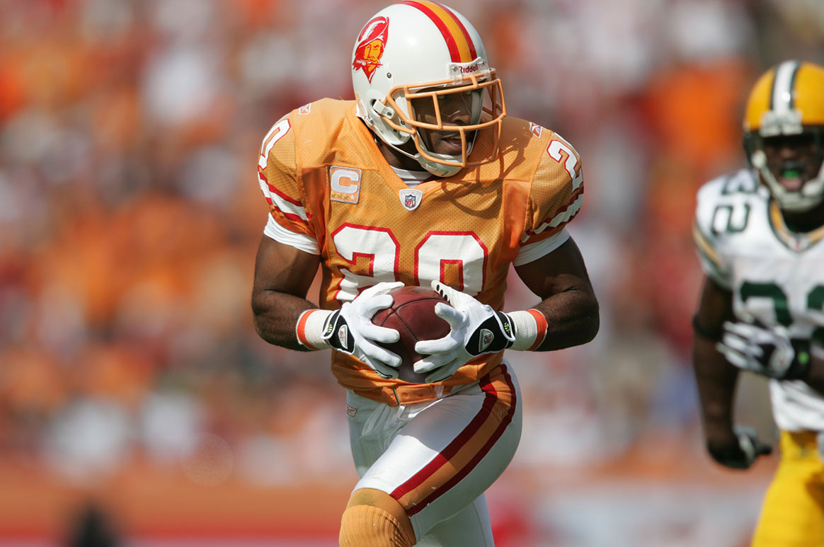 BREAKING Tampa Bay Buccaneers Bringing Back Their Creamsicle Jerseys