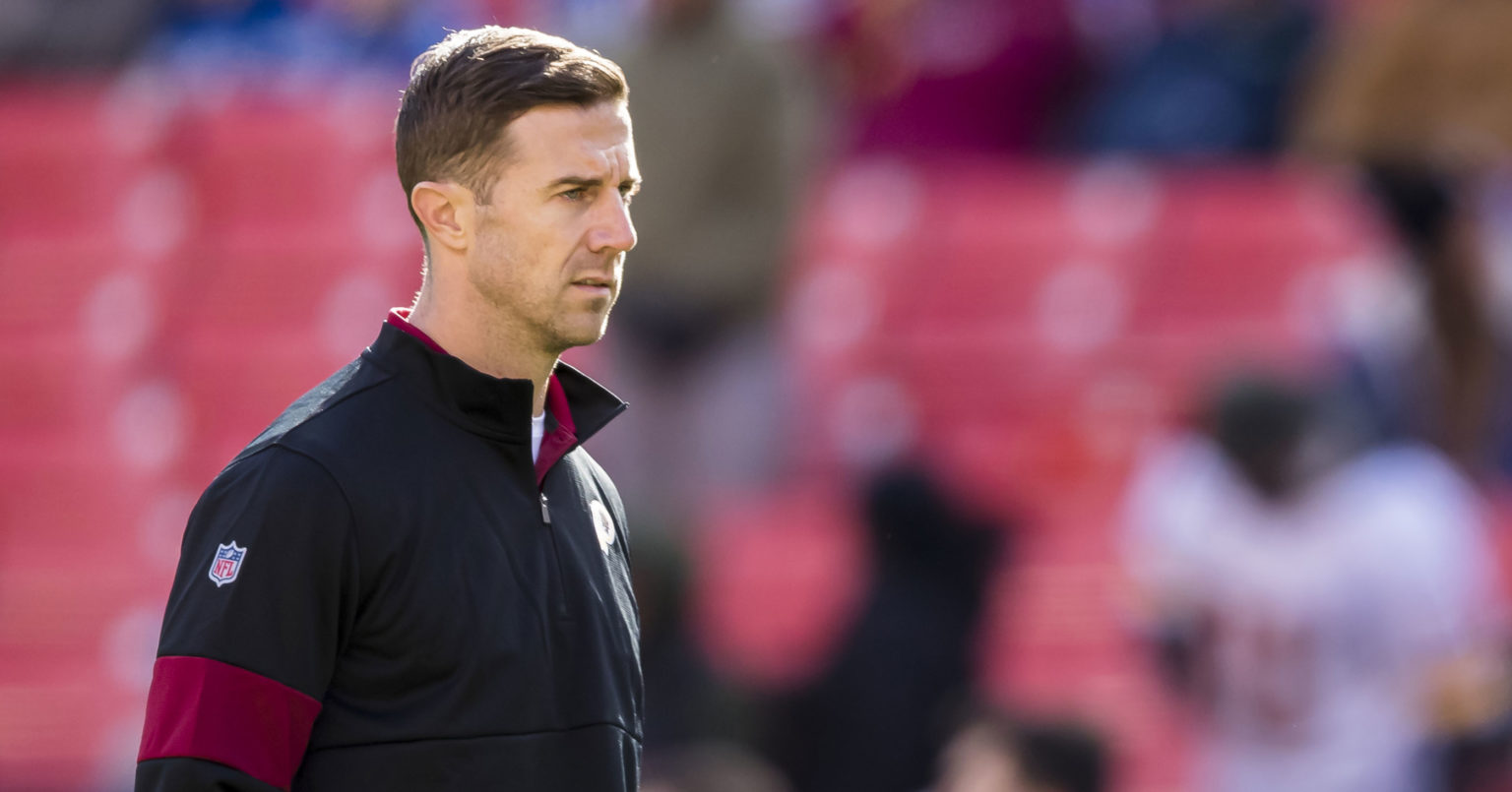 Alex Smith Announces Daughter Underwent Emergency Brain Surgery To ...