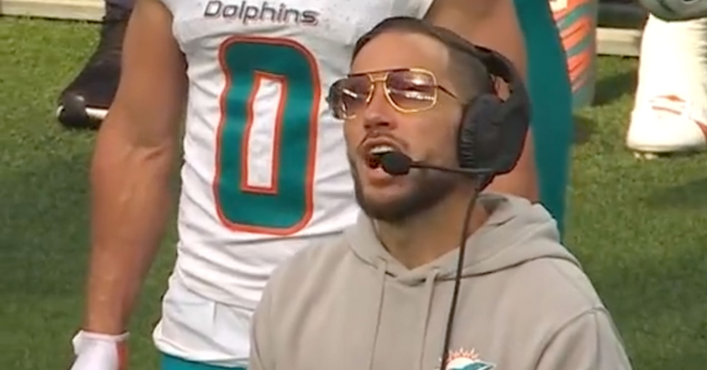 This is funny if home teams actually read the Jumbotron. | FinHeaven ...