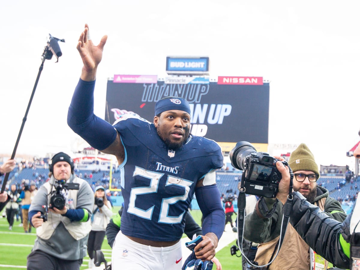 BREAKING: Derrick Henry Is Signing With The Baltimore Ravens - Daily Snark