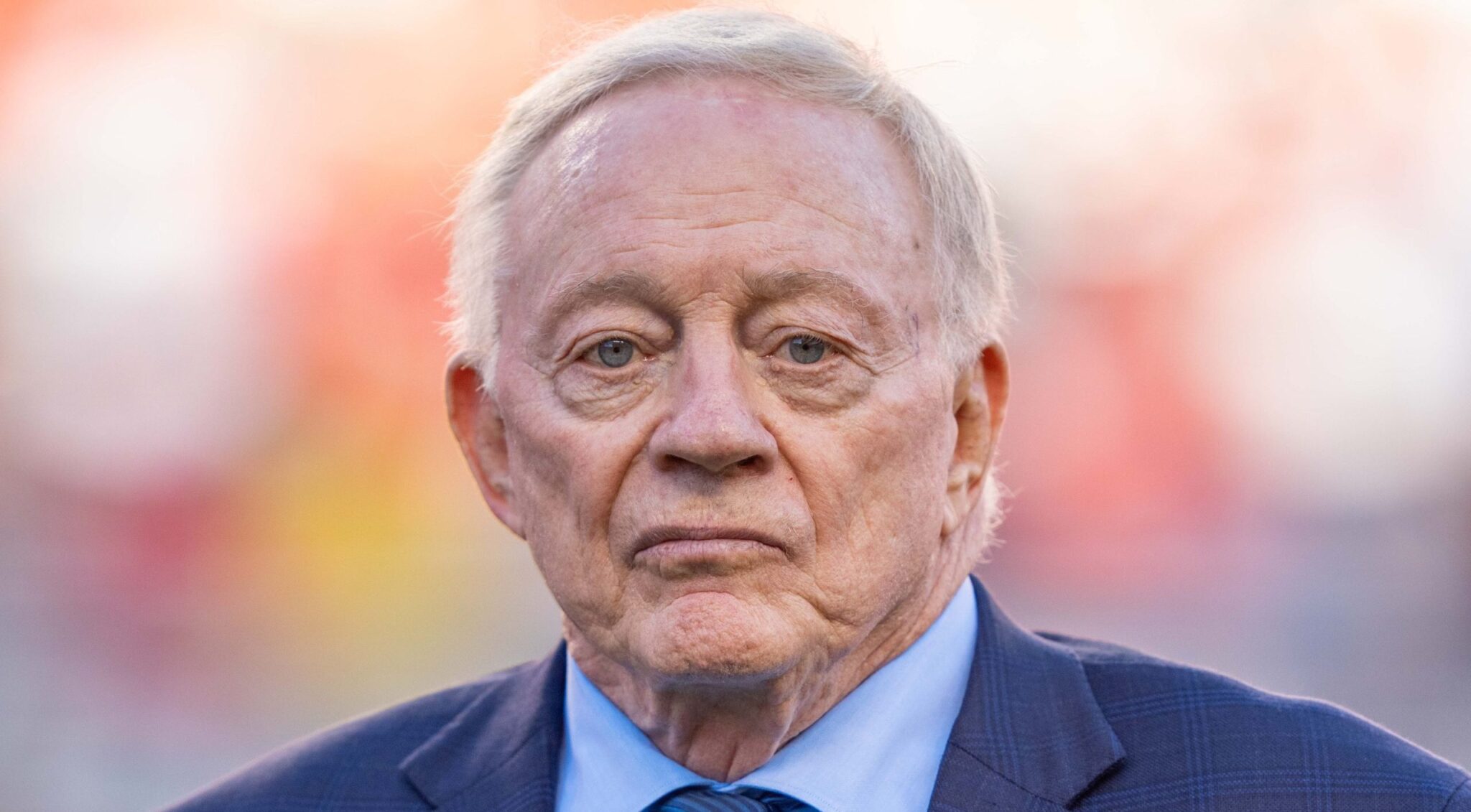 REPORT: Jerry Jones Family Injured In Car Accident Before Sunday Night ...