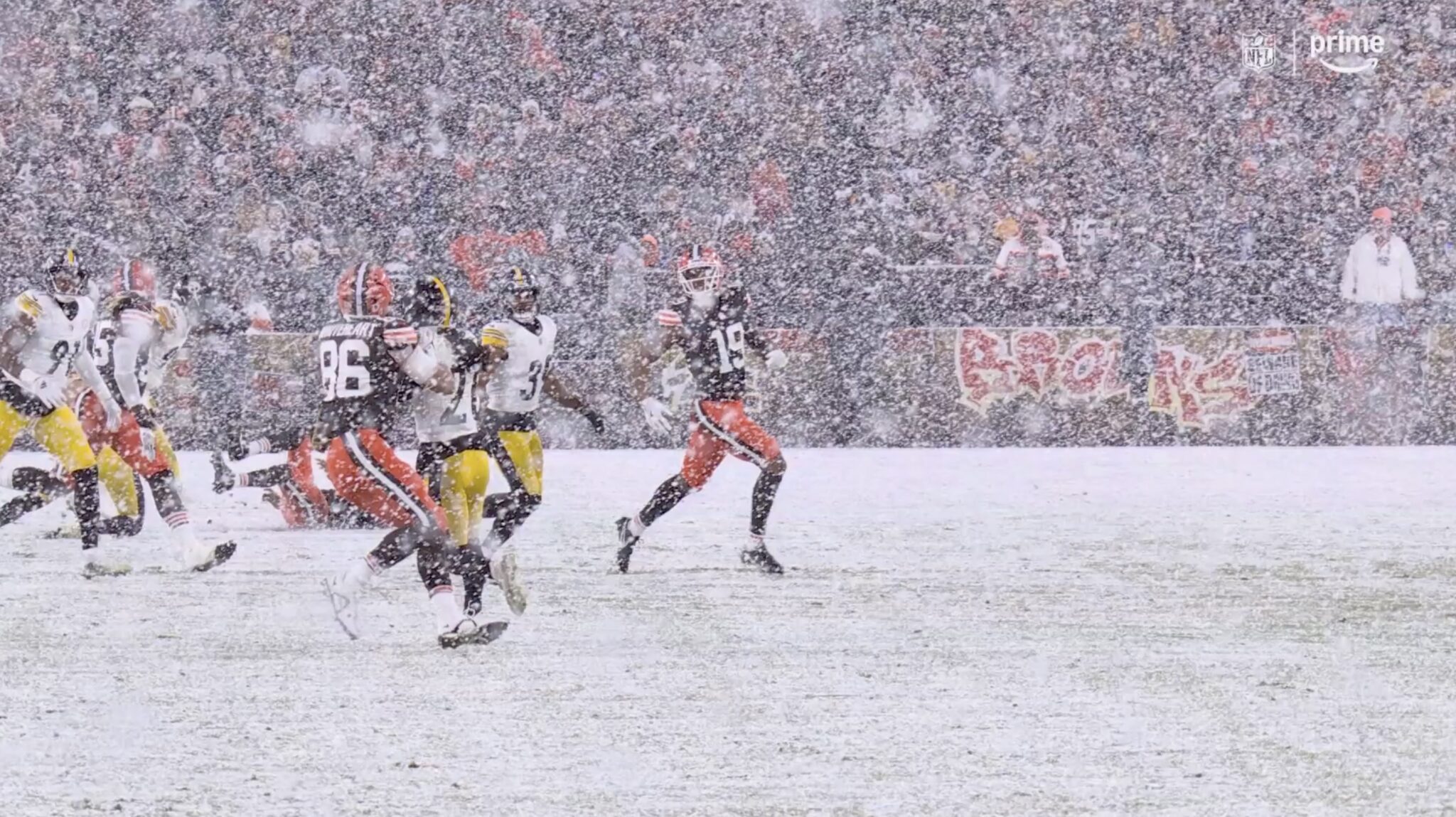 Steelers-Browns On Thursday Night Football Has Turned Into A Snow Game ...