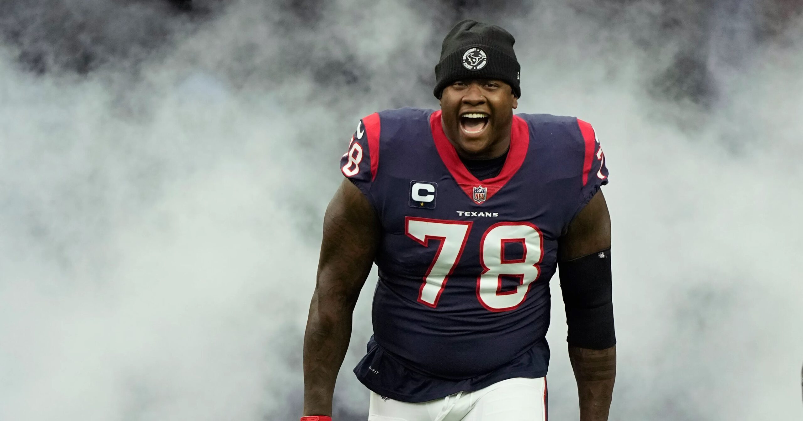 BREAKING: Texans Are Trading Pro Bowl LT Laremy Tunsil To The ...