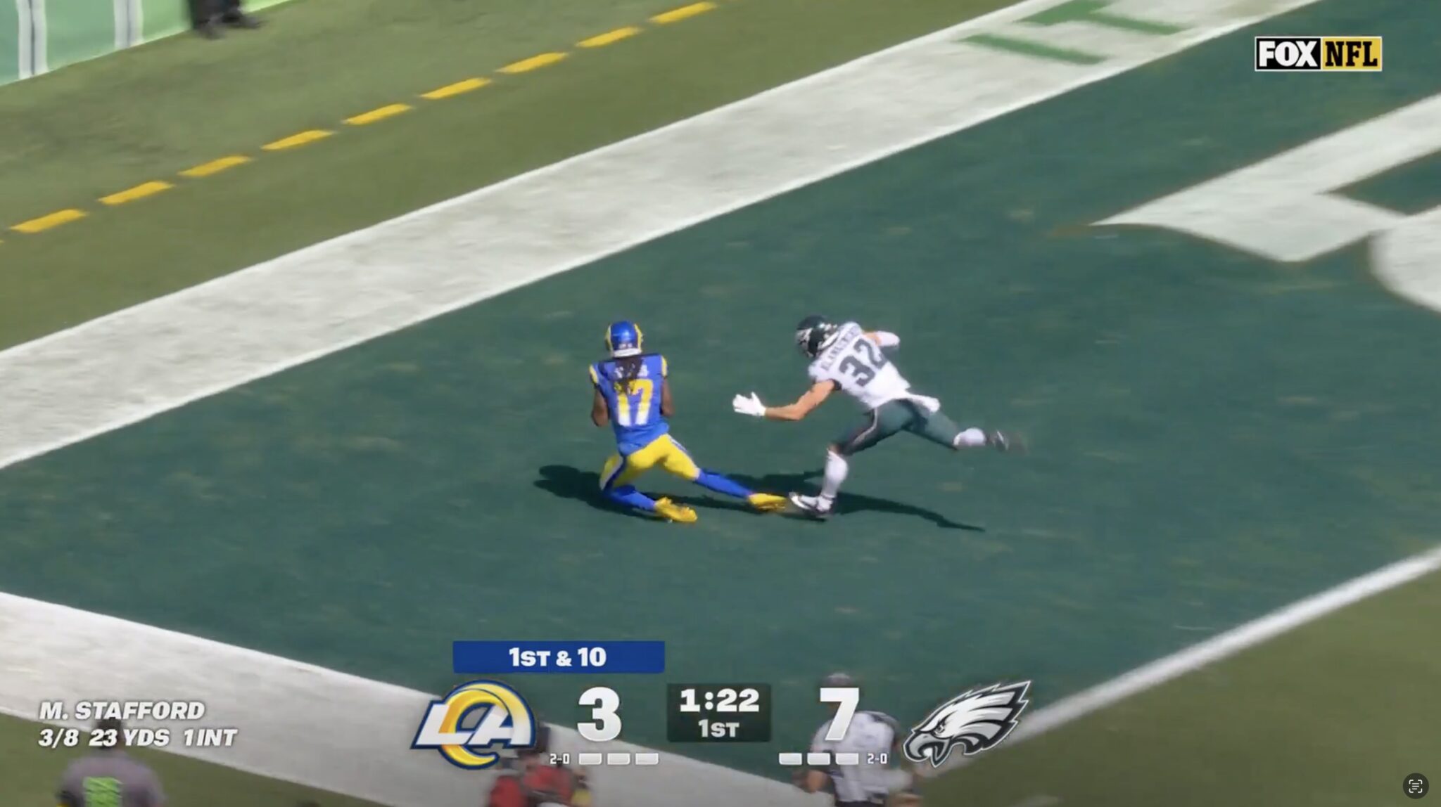 Matthew Stafford Throws A 44-Yard Bomb To Davante Adams For A Touchdown vs Eagles - Daily Snark