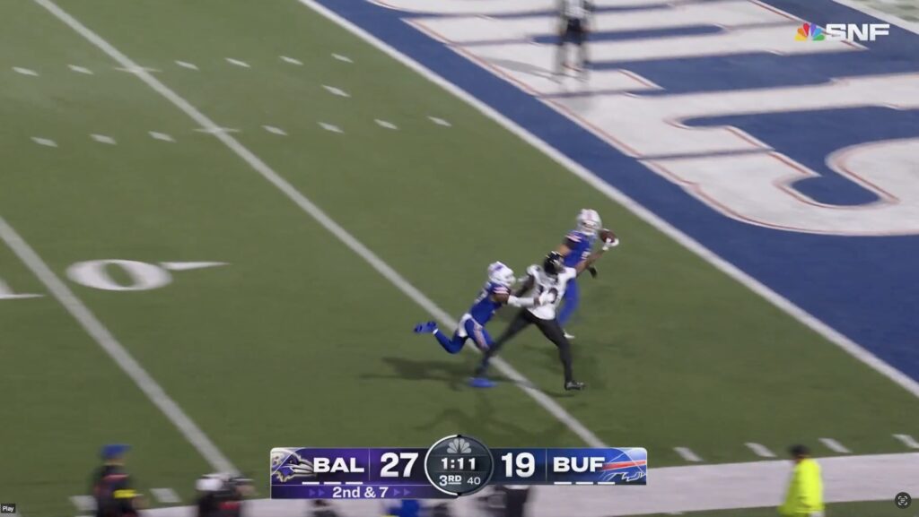 DeAndre Hopkins Makes A Sweet One-Handed Touchdown Catch vs Bills - Daily Snark