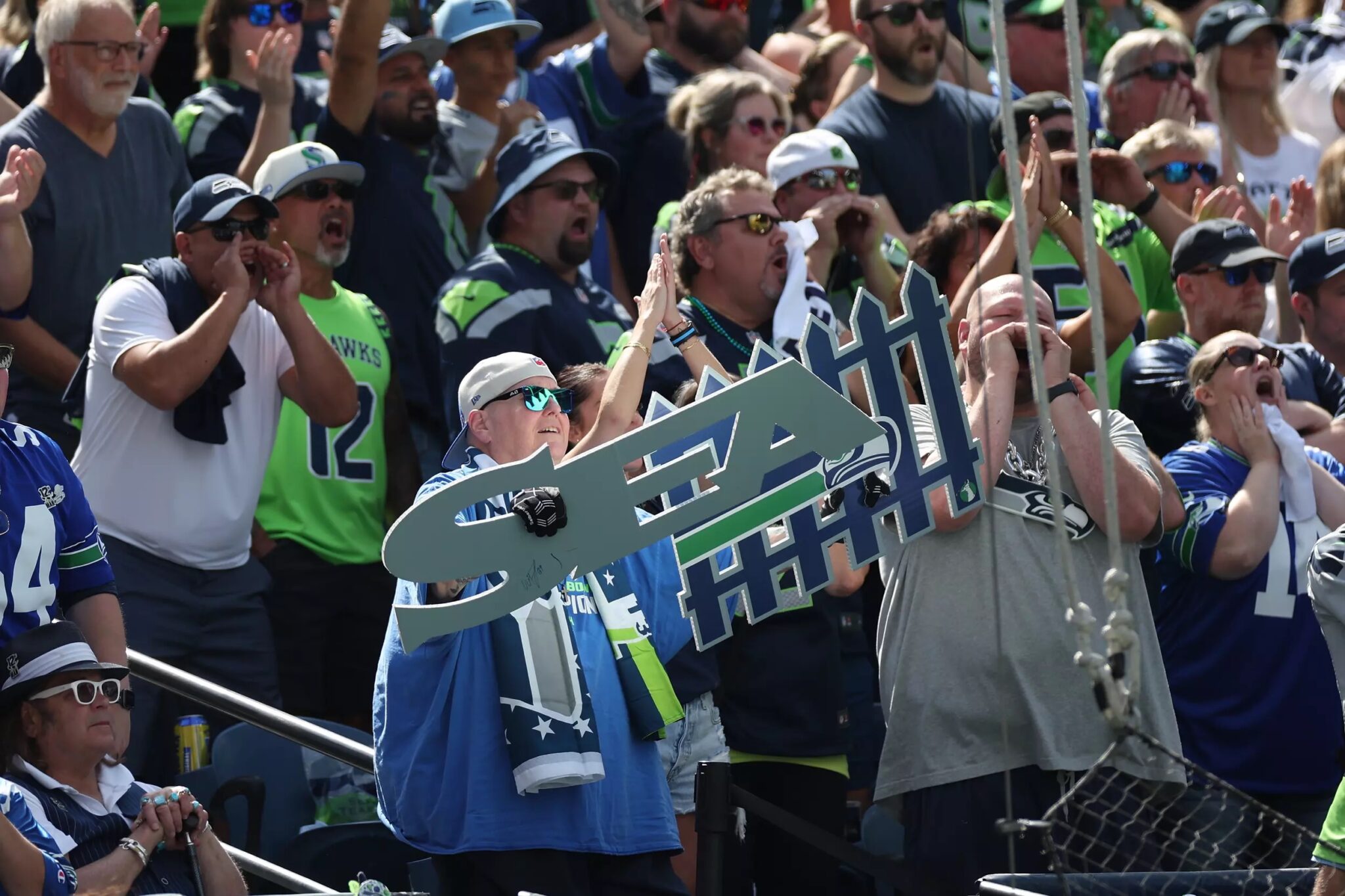 Undercover Cops Will Wear Opposing Team Jerseys At Seahawks Home Games ...