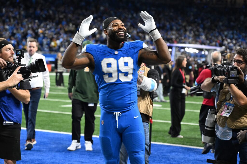 Eagles Add Pas Rush Help: Sign Veteran Za'Darius Smith To One-Year Deal - Daily Snark