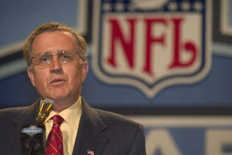 Former NFL Commissioner Paul Tagliabue Has Passed Away At Age 84 ...